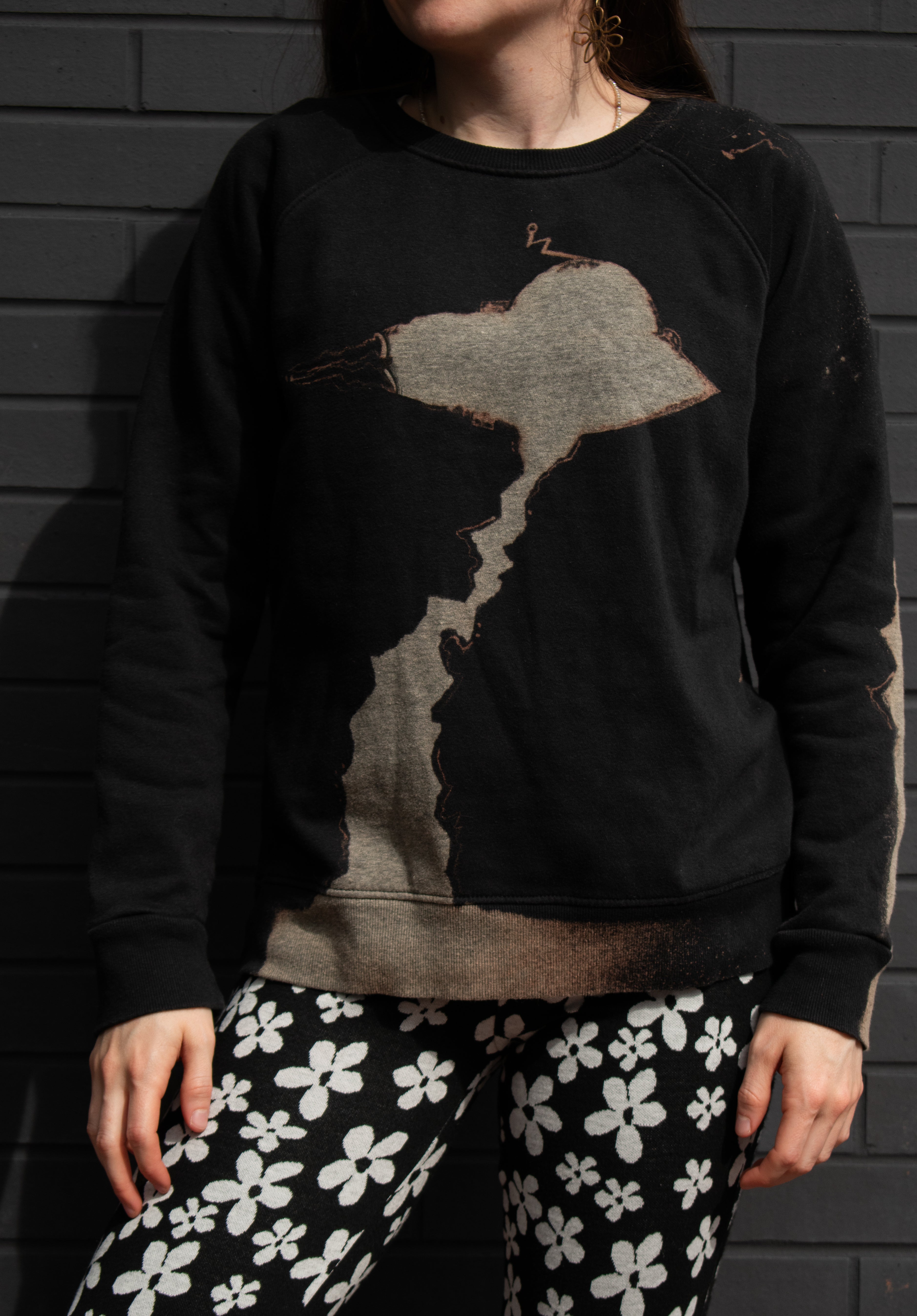 Bleach Dye Crew Neck - Medium – The Vibe Collective